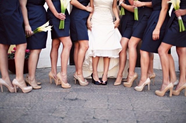What Shoes To Wear With Navy Dress