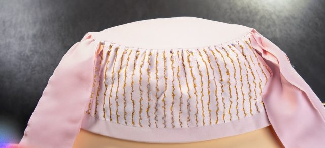 Can You Put Wet Hair in a Bonnet? A Deep Dive into the Debate